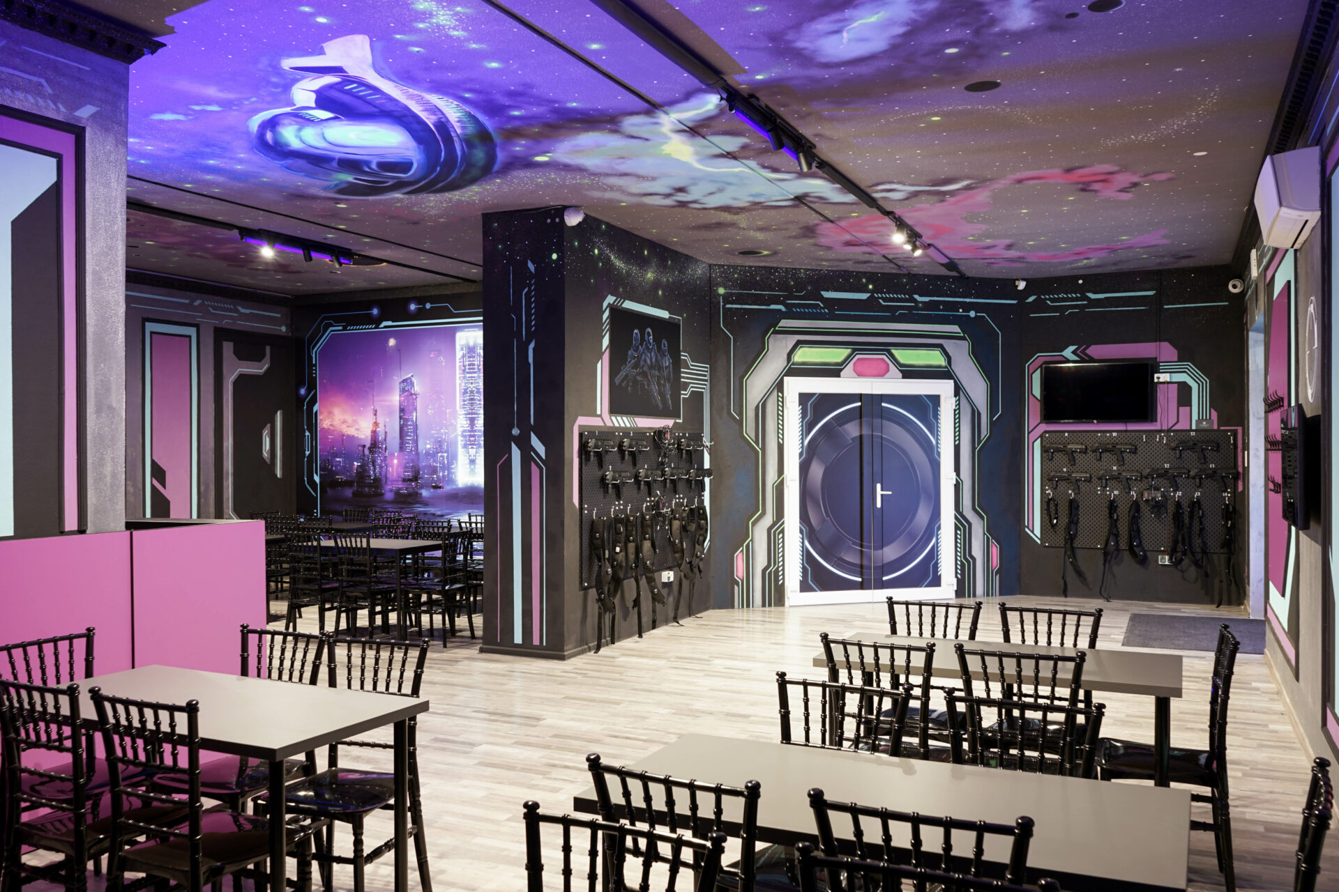 Cyber Town Laser Tag - RIDA - Design Interior